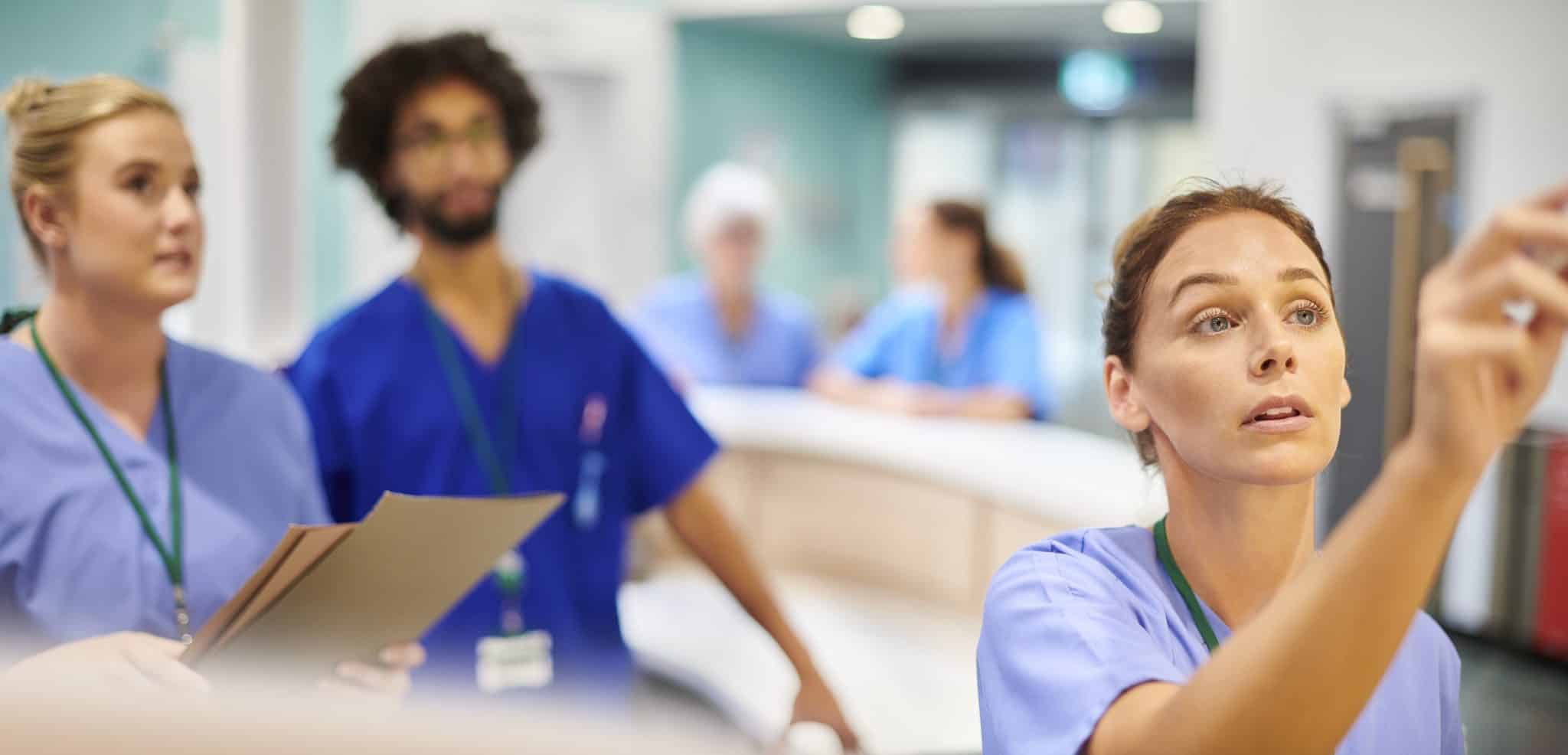 La reconversion des professionnels médicaux de l'hôpital public